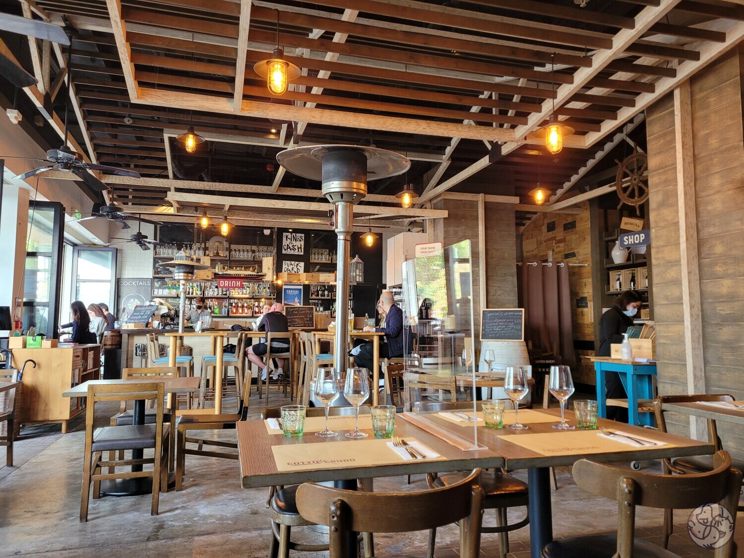 Cotto & Crudo - 香港灣仔區 | PET-A-HOOD 寵物資訊平台 - petahood.com